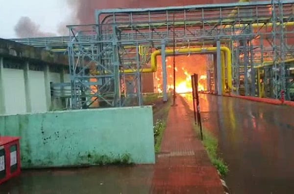 ONGC Fire : उरणच्या ONGC प्लांटमधील आग नियंत्रणात, 4 जणांचा होरपळून ...