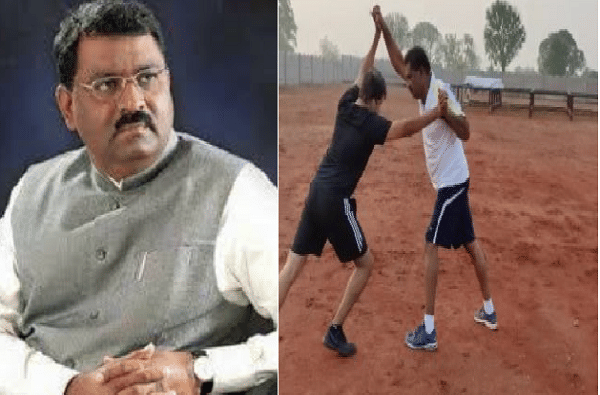 आगामी विधानसभेचा गडी ठरला, खेळ कुस्तीचा, धडे राजकीय, धस पिता-पुत्राची ...