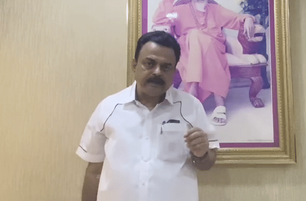 विधानपरिषदेसाठी नावं सुचवणे म्हणजे लोकशाहीची थट्टा, ही तर दुसरी नौटंकी ...