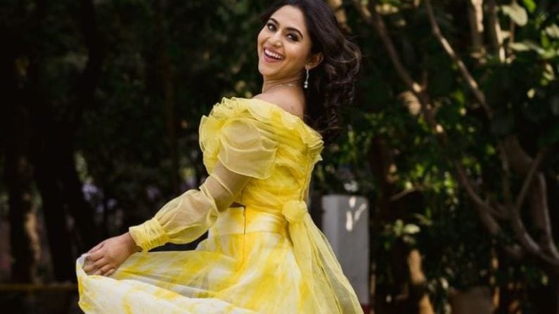 Photo : ‘ज़रा सी झूम लूँ मैं...’, मृण्मयी देशपांडेचे सुंदर फोटो ...