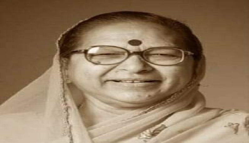 हिरव्यागच्च झाडाचा बहर गळून पडला, सुलोचना महानोर यांचे निधन - Marathi ...