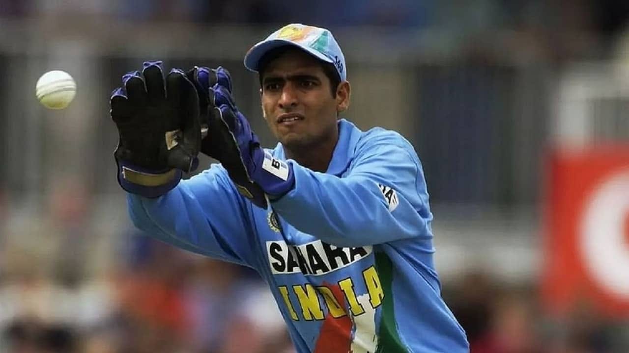 शतक लगावत रचला इतिहास, पण 5 महिन्यांमध्येच संपलं करीयर, आता या ...