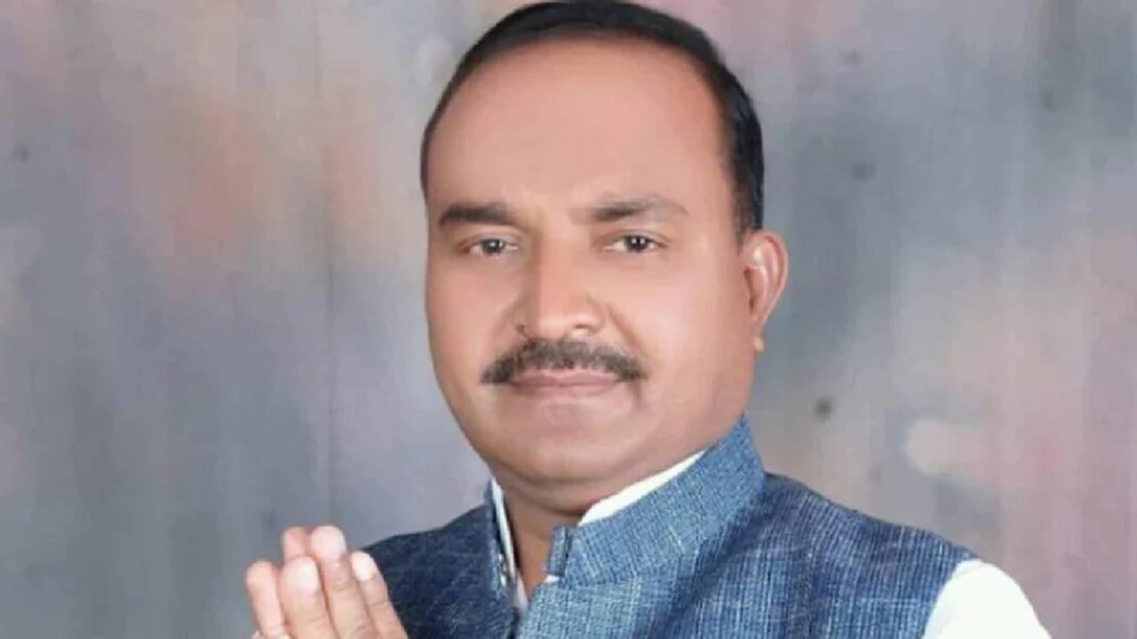 UP Election|भाजपला यूपीत धक्क्यावर धक्के, अपहरणाची चर्चा; पण आमदार ...