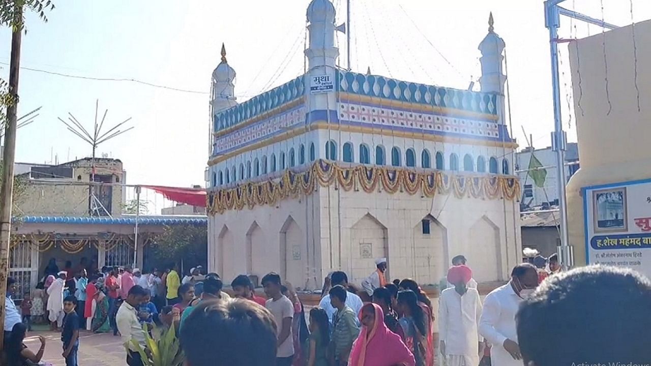 अहमदनगरमध्ये हिंदू-मुस्लिम ऐक्याचे दर्शन, श्री संत शेख महमदबाबा ...