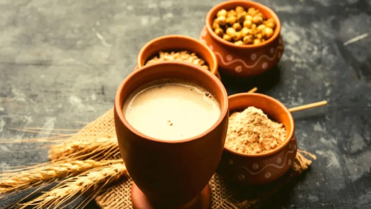 आरोग्याशी संबंधित अनेक समस्या दूर करण्यासाठी सत्तू फायदेशीर, जाणून घ्या ...