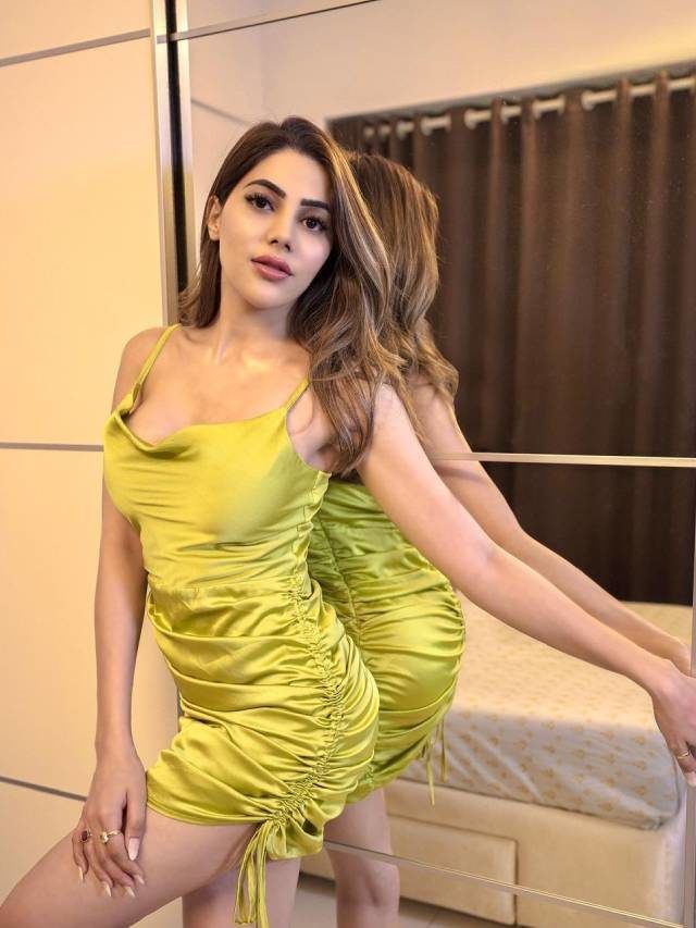 nikki tamboli new photo : ‘बिग बॉस 14’ फेम निक्की तांबोळीने बेडरूममध्ये ... nikki tamboli new photo : ‘बिग बॉस 14’ फेम निक्की तांबोळीने बेडरूममध्ये ...