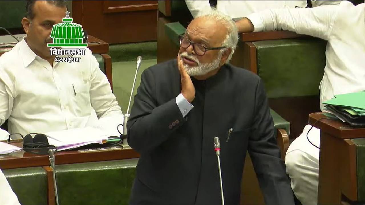 Chhagan Bhujbal : देशात अध्यक्षीय पद्धत लागू करायची आहे का?; थेट ...