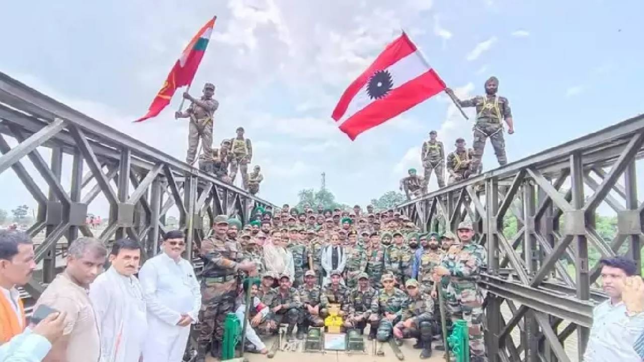 फक्त 6 दिवसांत लष्कराने उभारला पूल; लष्कराकडून विक्रमी वेळेत बेली ...