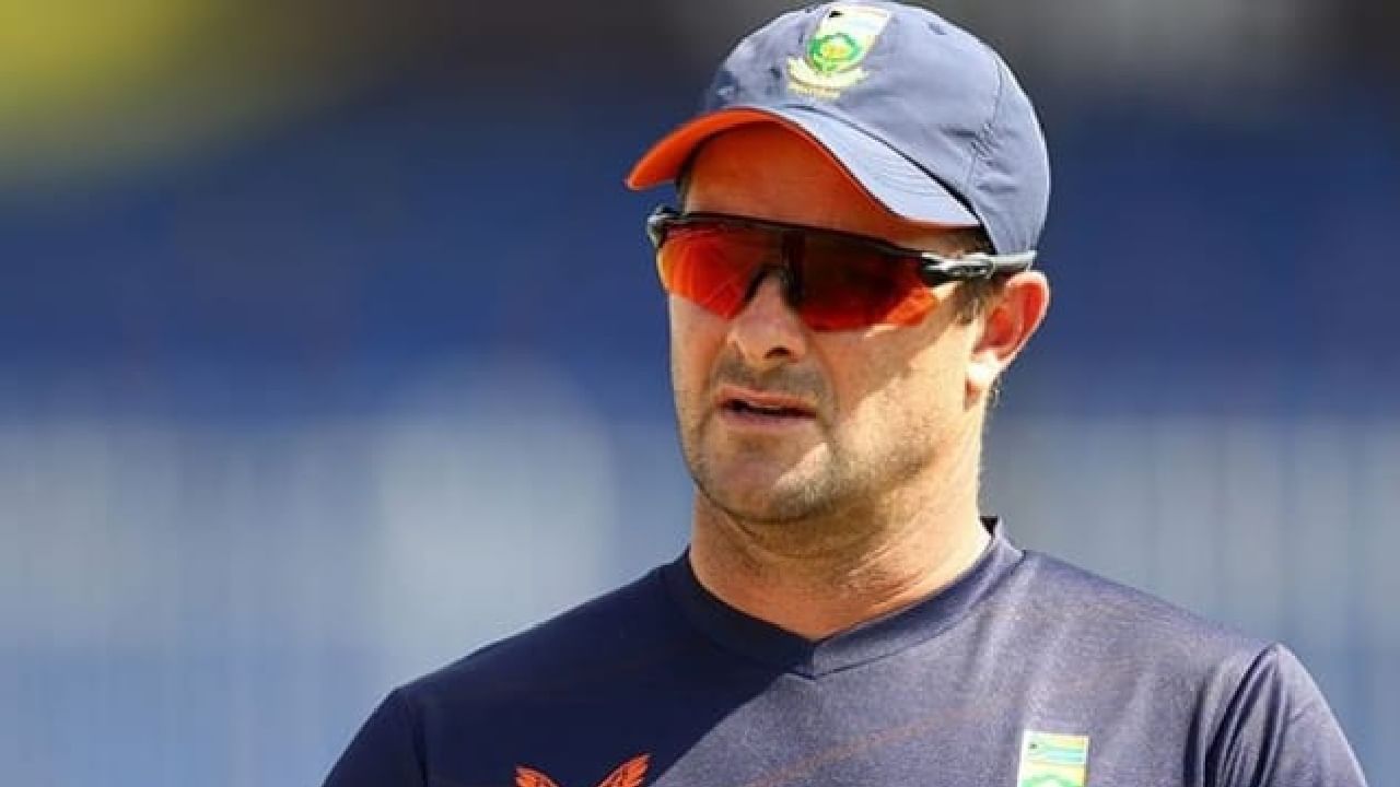 विश्वचषकापूर्वीच दक्षिण आफ्रिकेला धक्का, बाऊचर देणार राजीनामा - Marathi ...