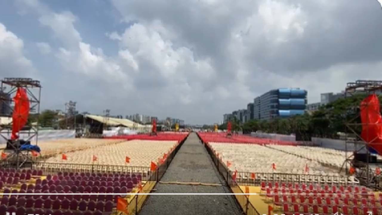 शिंदे गटाच्या मेळाव्यात 'या' नेत्याची खुर्ची रिकामी... - Marathi News ...