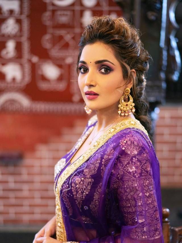 अदा ही अदा है नशा ही नशा है रूपालीचा सतावणारा अंदाज Tv9 Marathi 