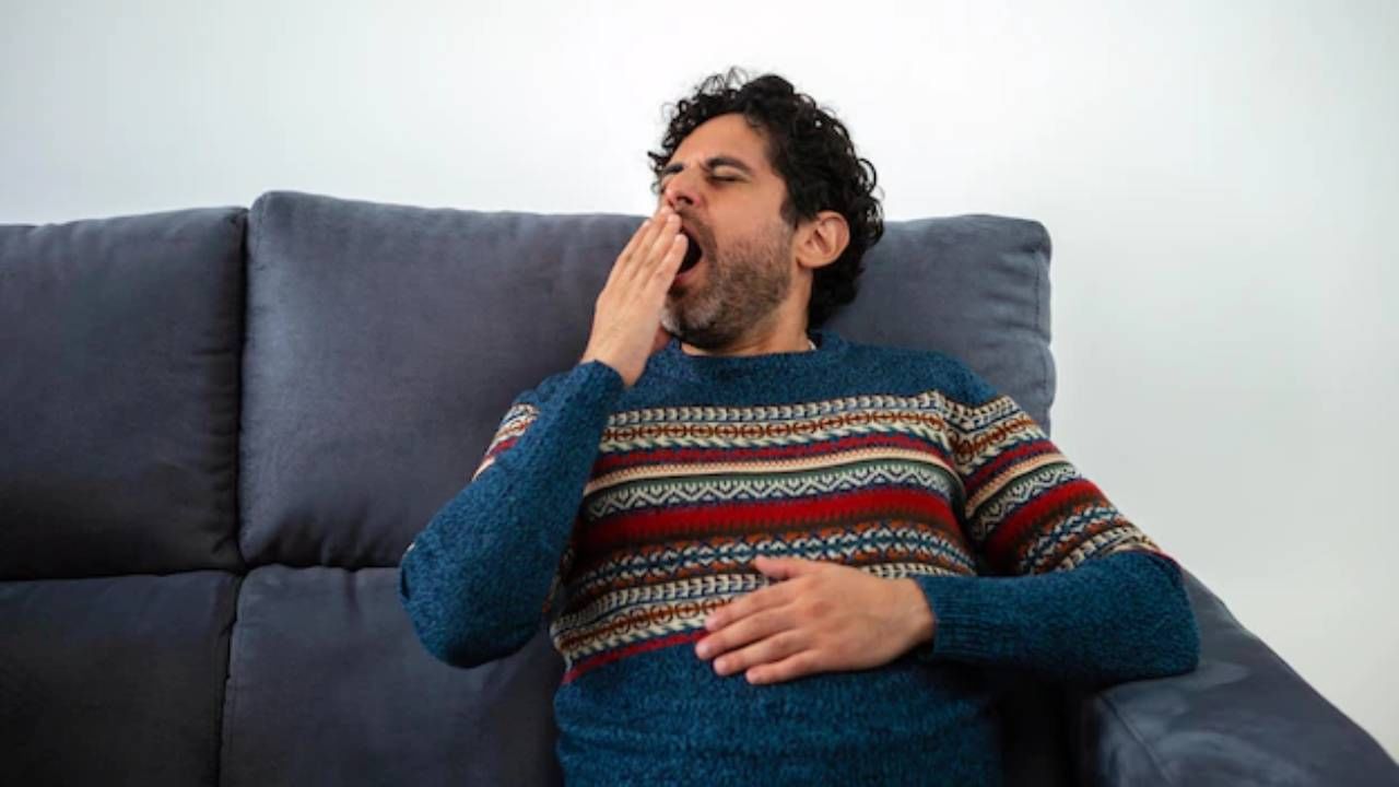 Winter Health Tips रात्रभर स्वेटर घालून झोपणे हानिकारक उद्भवतात या समस्या Marathi News