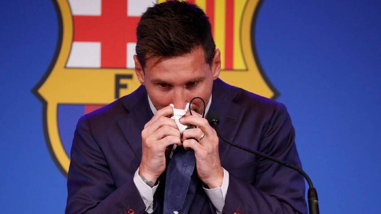 Lionel messi: बापरे! खरंय का हे? Messi ने अश्रू पुसण्यासाठी जो Tissue ...