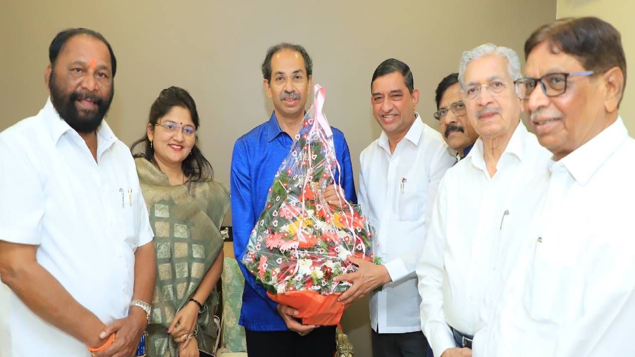 मातोश्रीवर अंतिम फैसला!! नाशिक पदवीधर निवडणूक; ठाकरे गटाचा शुभांगी ...