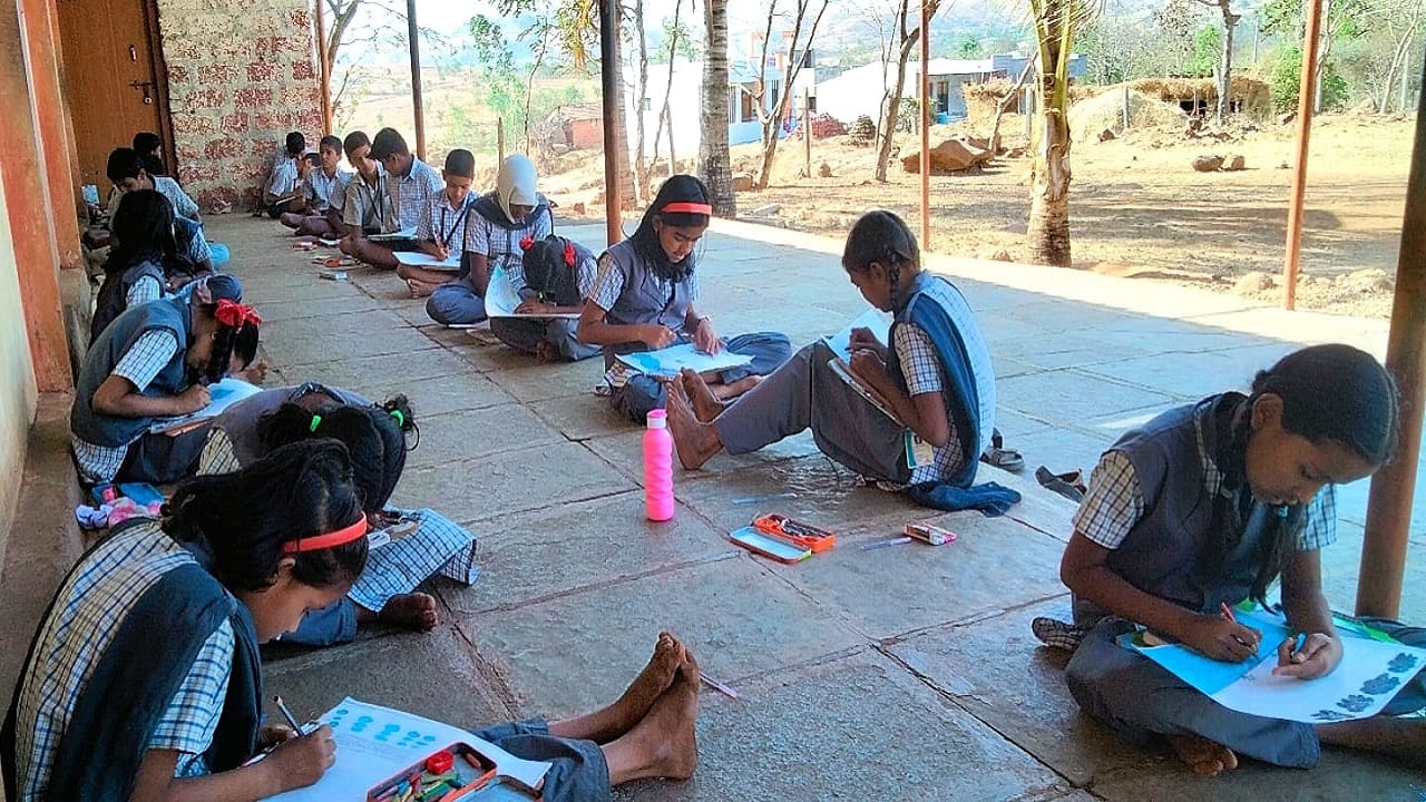 Shivjayanti 2023 : शिवजयंती निमित्त निबंधलेखन स्पर्धा, अनोखा विषय ...