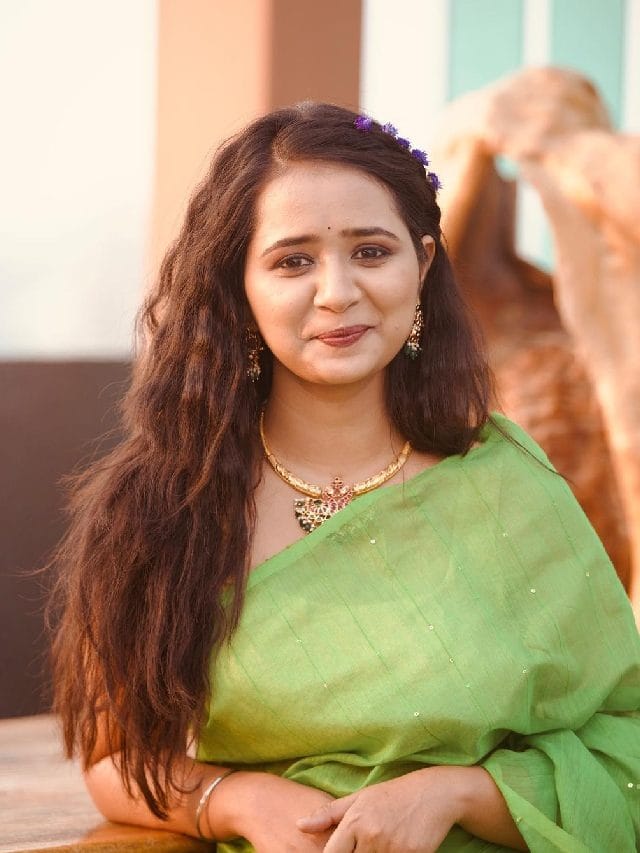 गुलाबाची कोमल कळी, या अभिनेत्रीच्या साडीमधील फोटोंनी लावले चाहत्यांना वेड – TV9 Marathi ...