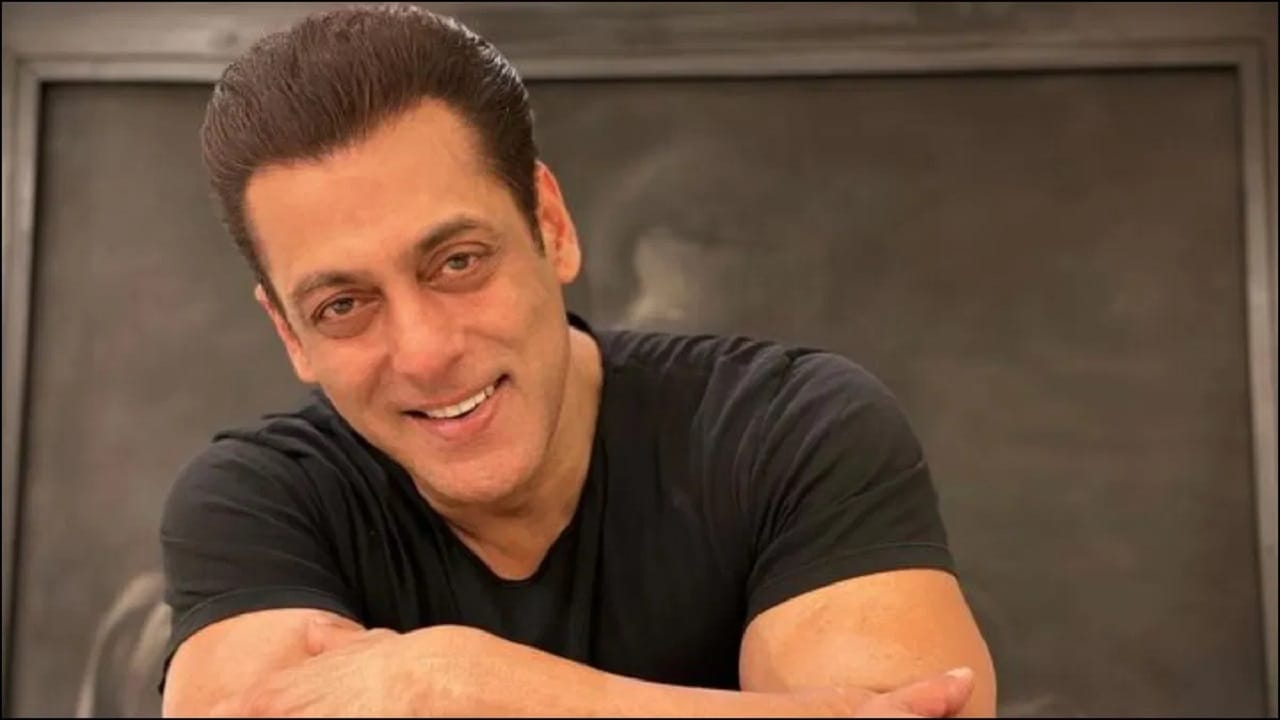 सलमान खानच्या Smile वर असंख्य चाहते फिदा, एक्स गर्लफ्रेंड ही स्वत:ला ...