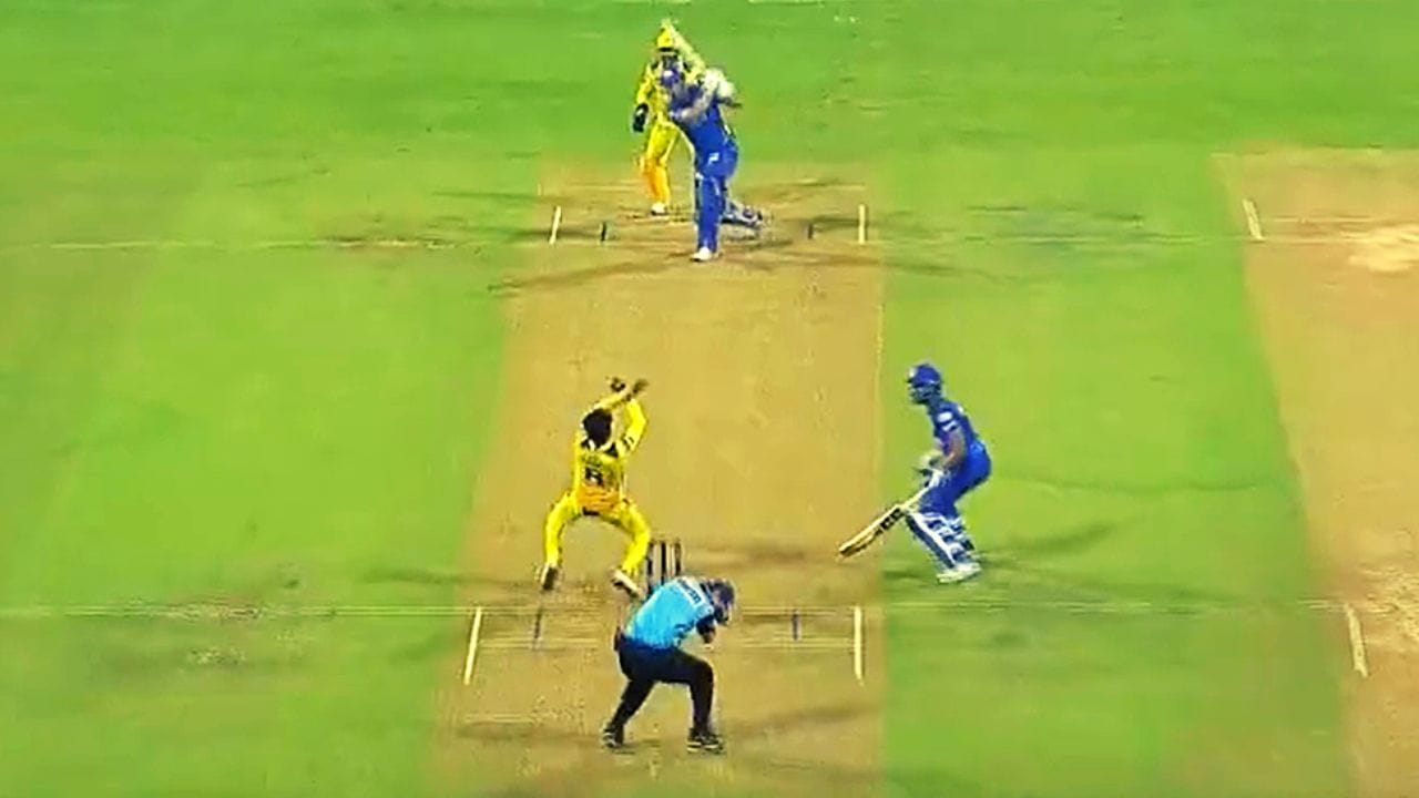 MI vs CSK : रविंद्र जडेजाने 'हा' कॅच नसता घेतला तर भर सामन्यात बोलवावी ...