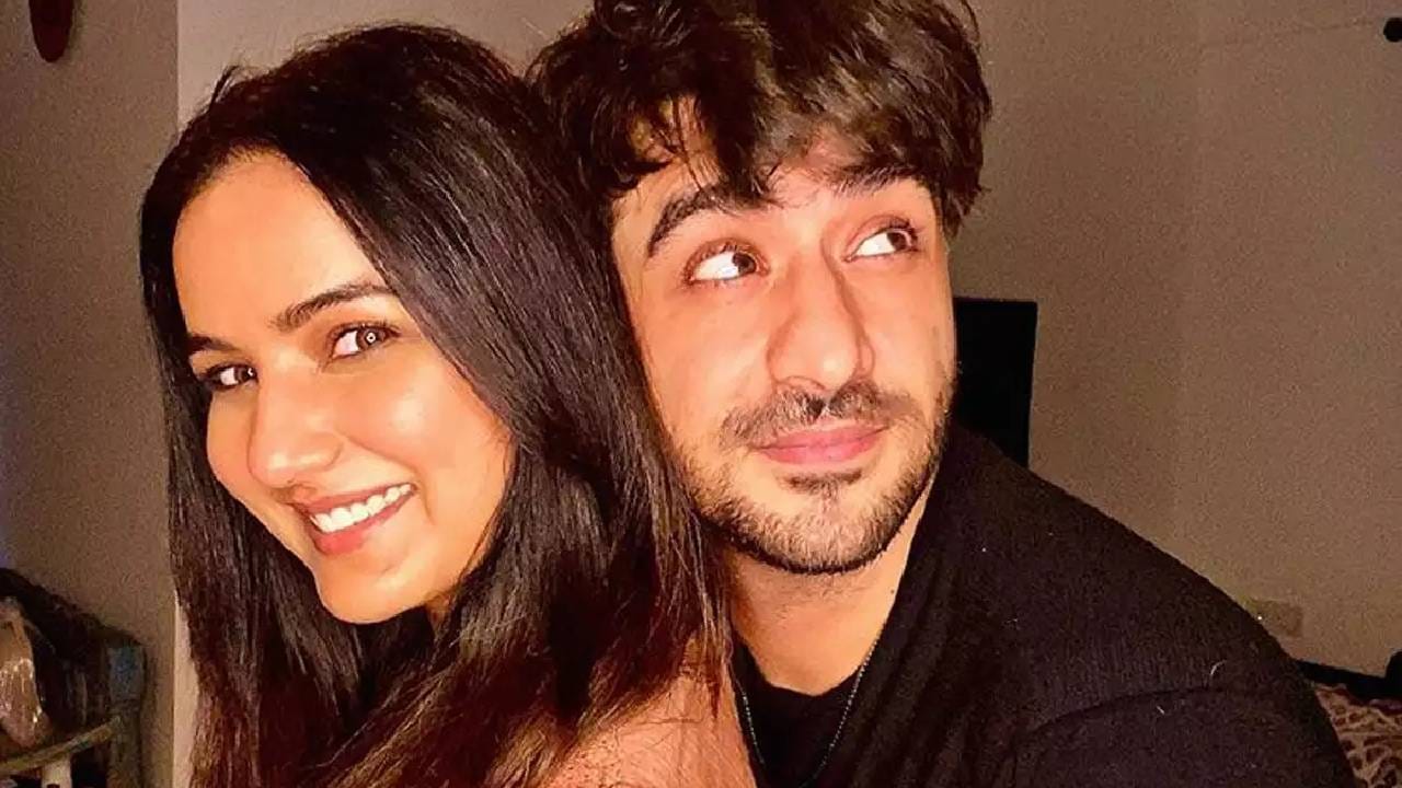 Aly Goni | ती कमेंट पाहून अली गोनी याचा संताप, जास्मिन भसीन लागली ...