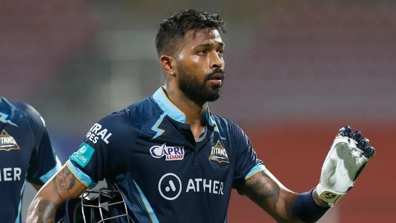 Hardik Pandya IPL 2023 : स्वत:च्या जागेसाठी हार्दिकने त्याला टीमच्या ...