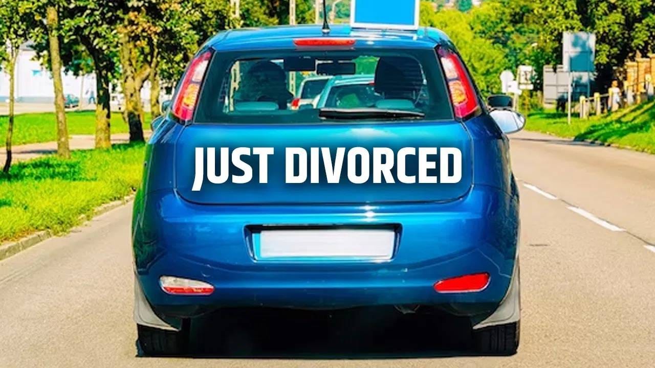 ऐकावं ते नवलच..! 23 वर्षाचा संसार तुटताच या माणसानं आनंदानं उड्याच ...