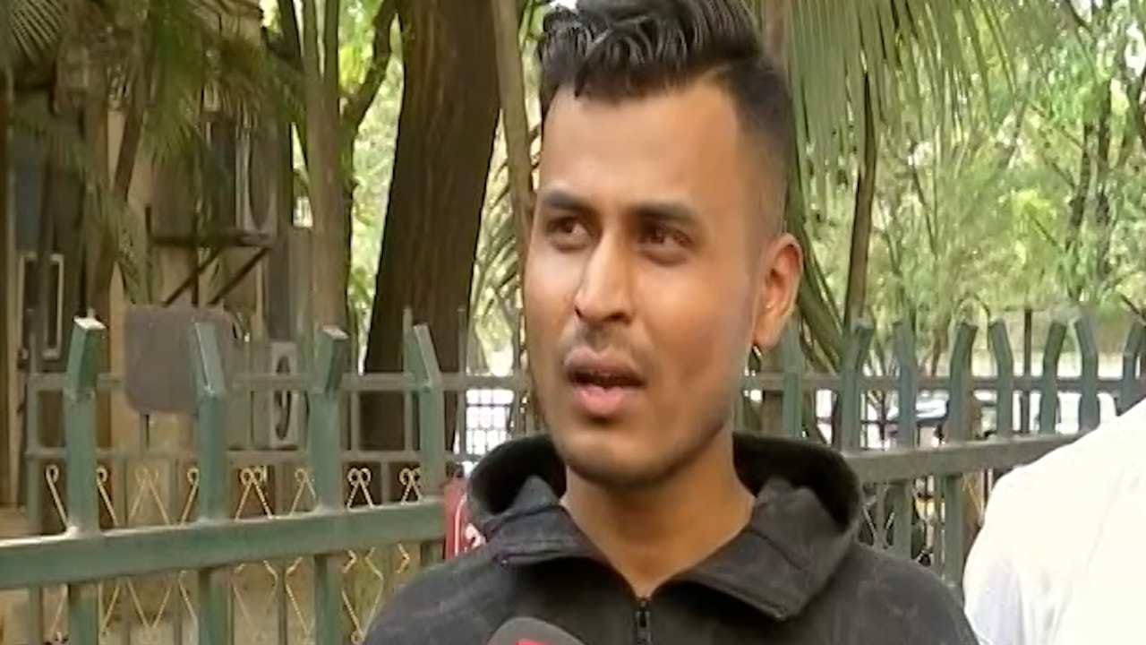 'त्या' गाण्यावर आक्षेप, गायकाकडून माफीनामा; पाहा प्रकरण काय आहे ...