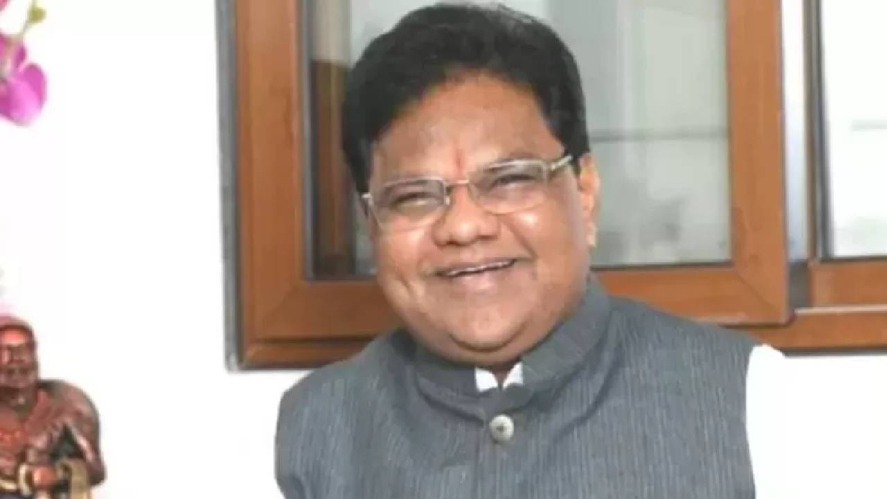 SC final decision on MLA Tanaji Sawant : साखरसम्राट, शिक्षणसम्राट असले ...