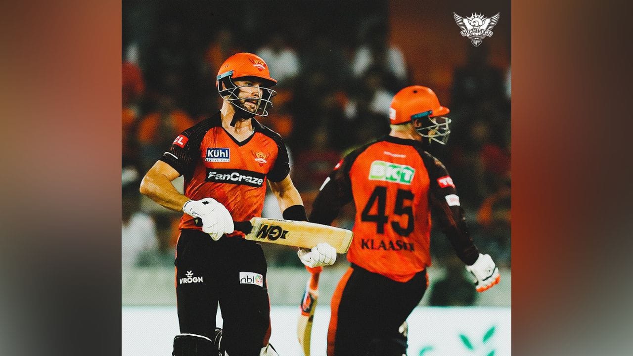 SRH vs RCB : आरसीबीला प्ले-ऑफच्या तिकिटासाठी हैदराबादचं इतक्या धावांचं ...