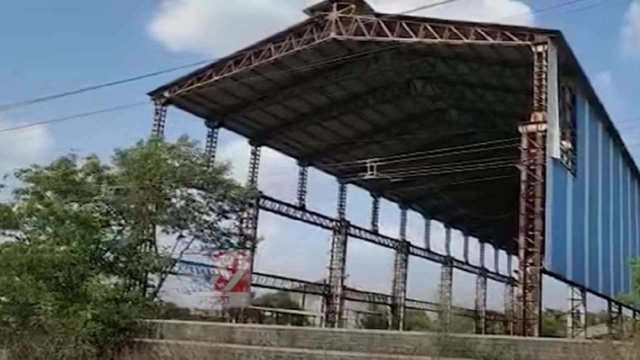 Satara MIDC : ...अन्यथा भूखंड काढून घेण्याचा MIDC चा २०० हून अधिक ...