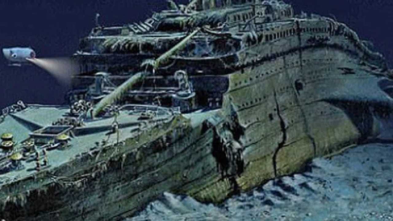 Titanic Tourist Submarine : टायटॅनिक पाहण्यासाठी पर्यटकांना घेऊन गेलेली ...