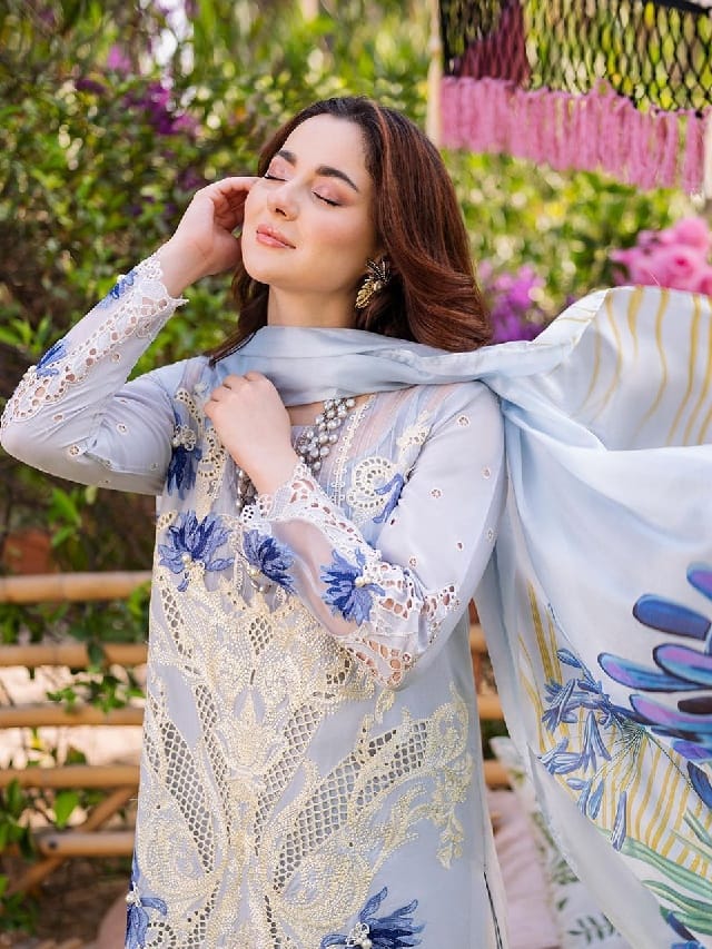 Hania Aamir : परी…परी…परी…या अभिनेत्रीचं सौंदर्य पाहून चाहते घायाळ ...