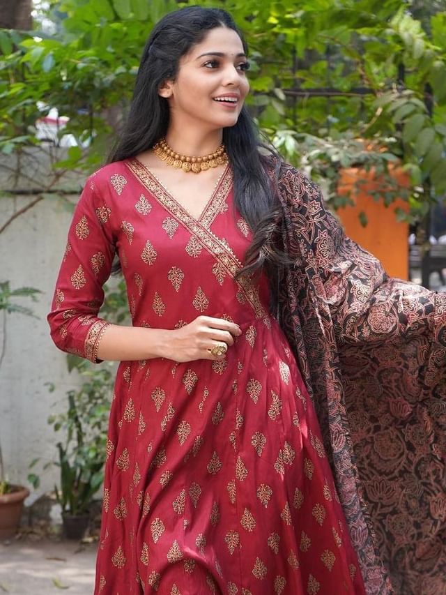 खूप सुंदर अजून काय पाहिजे, ‘या’ अभिनेत्रीच्या फोटोंवर चाहते फिदा – TV9 ...