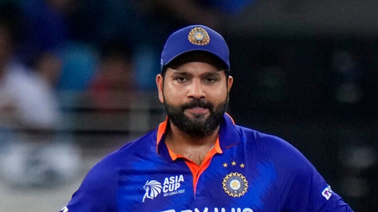 IND vs WI 2nd ODI | दुसऱ्या वन डे सामन्याआधी टीम इंडियासाठी वाईट बातमी ... IND vs WI 2nd ODI | दुसऱ्या वन डे सामन्याआधी टीम इंडियासाठी वाईट बातमी ...