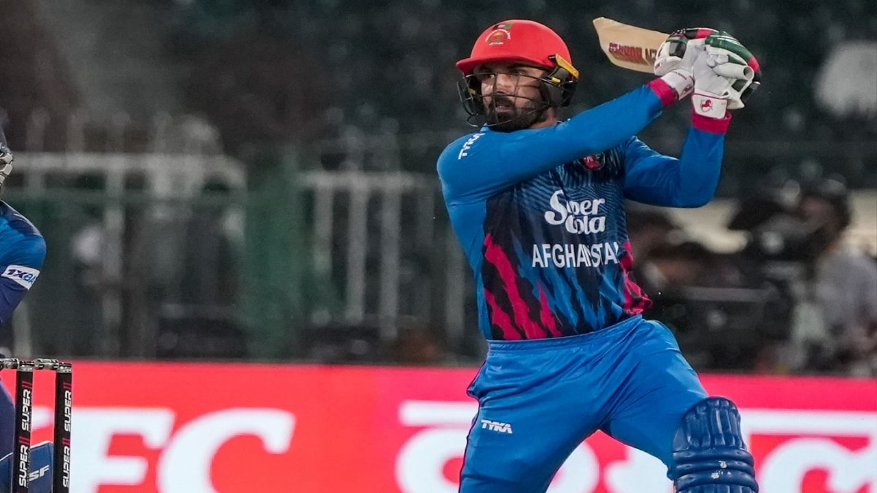 AFG vs SL | Mohammad Nabi याचा तडाखा, श्रीलंका विरुद्ध वादळी अर्धशतक - Marathi News | Afg vs sl ...