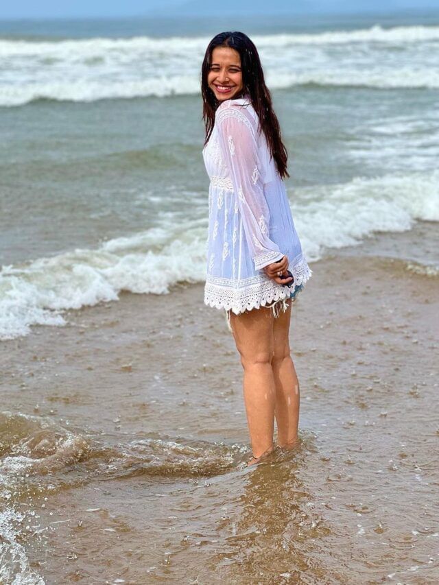 Shreya Bugde Photos : अभिनेत्री श्रेया बुगडेची गोवा ट्रीप; पाहा फोटो ...