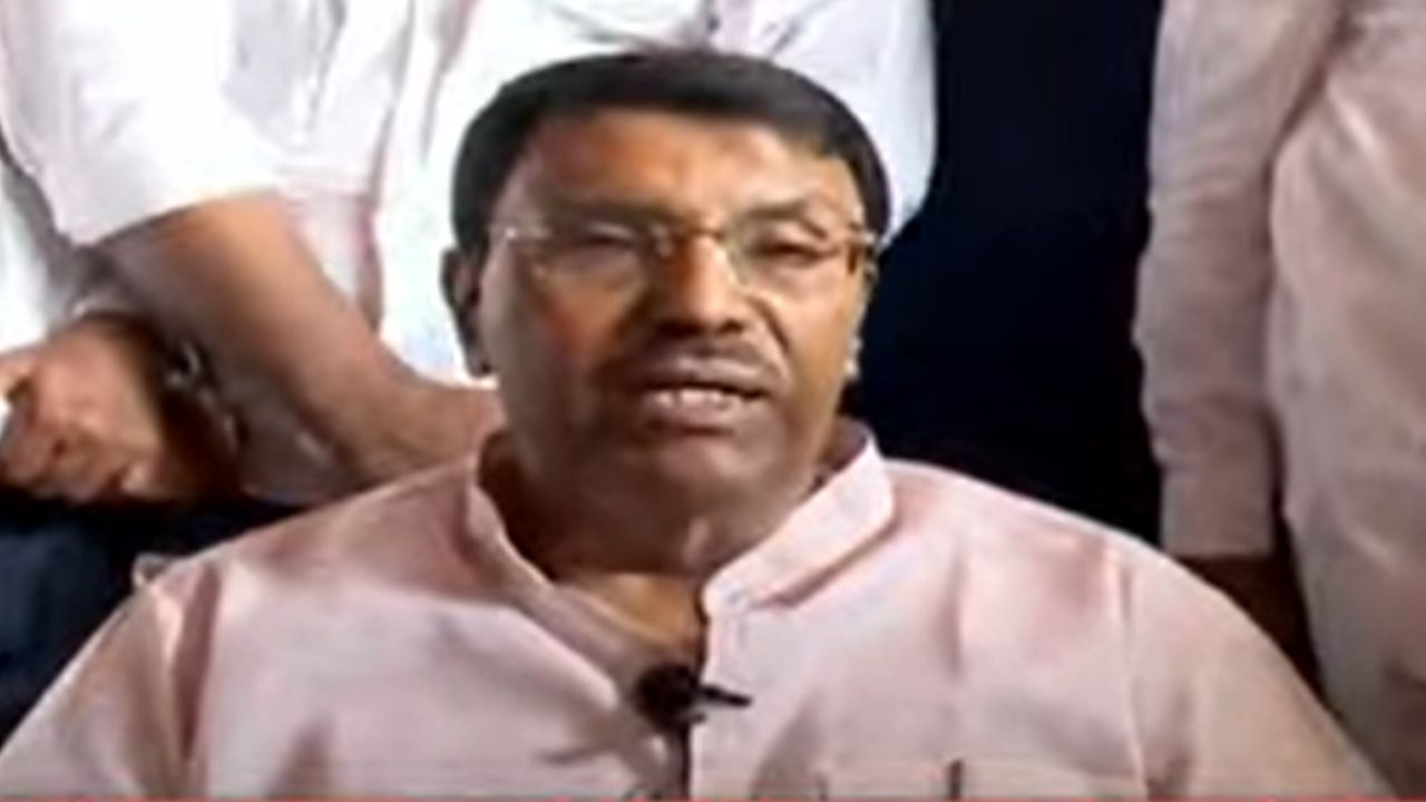 'घरावर हल्ला हा पूर्वनियोजित कट, कुटुंबाला कोंडून मारण्याचा प्रयत्न', जयदत्त क्षीरसागरांचा गंभीर ...