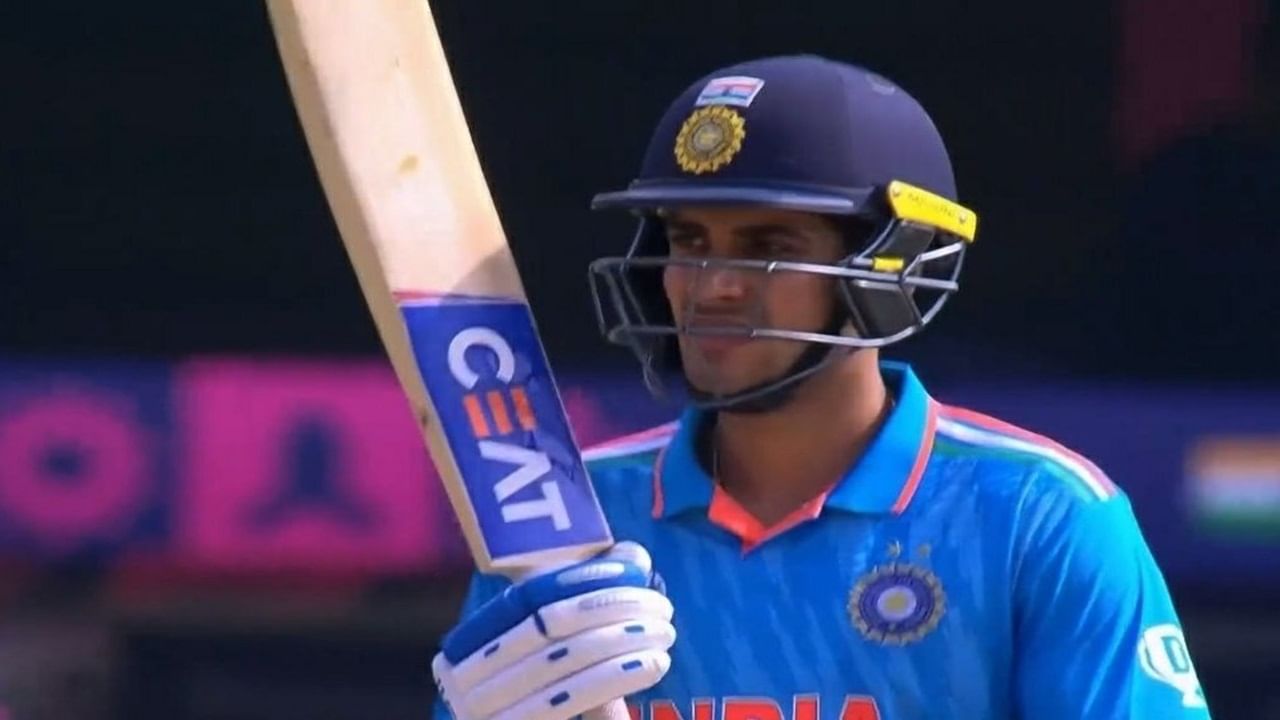 IND vs AUS Final | शुबमन गिल फायनलमध्ये फ्लॉप, कांगारुंना मोठं यश ... IND vs AUS Final | शुबमन गिल फायनलमध्ये फ्लॉप, कांगारुंना मोठं यश ...