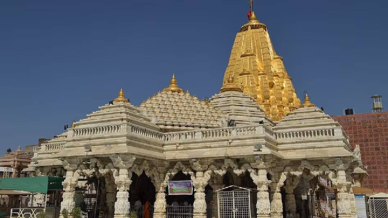 तब्बल 140 किलो सोनं वापरून तयार करण्यात येत आहे हे सर्वात मोठे मंदिर ...