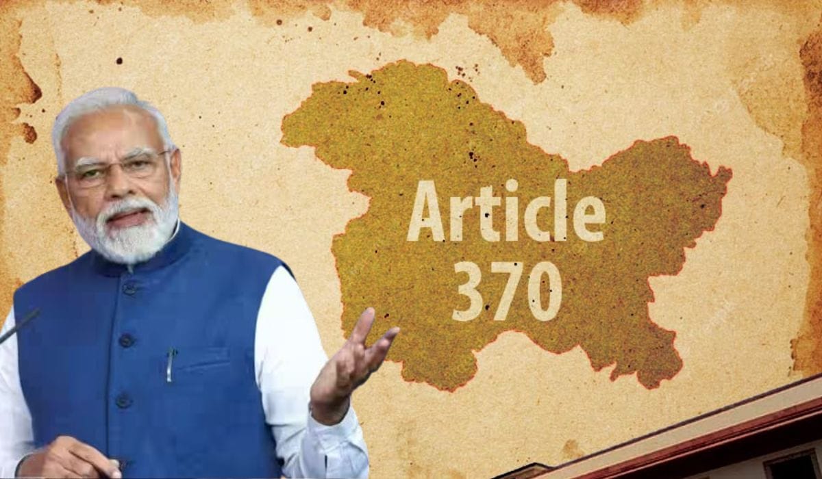कलम 370 वर कोर्टाच्या ऐतिहासिक निर्णयानंतर पंतप्रधान मोदींनी जम्मू ...