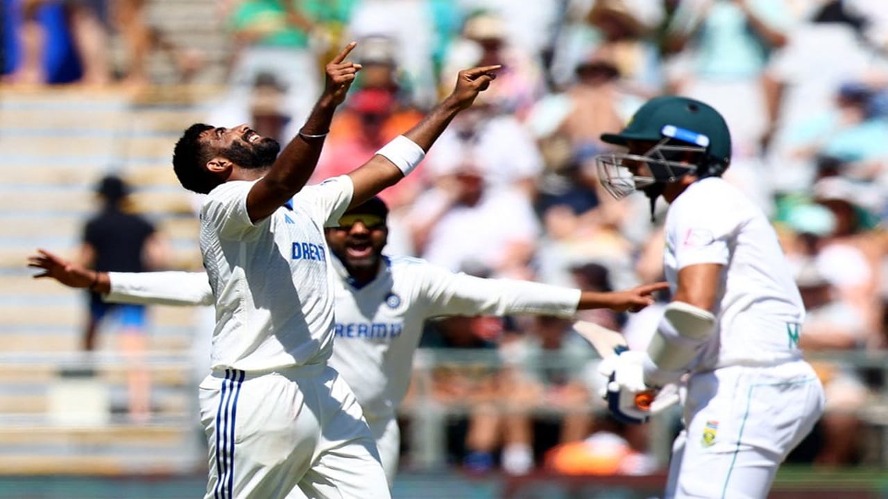 Jasprit Bumrah याचा दक्षिण आफ्रिके विरुद्ध महारेकॉर्ड, नक्की काय केलं ...