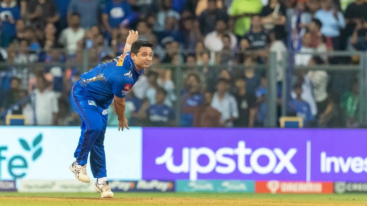 IPL 2024 : मुंबई इंडियन्सच्या गोलंदाजीतील या आहेत जमेच्या बाजू आणि ...