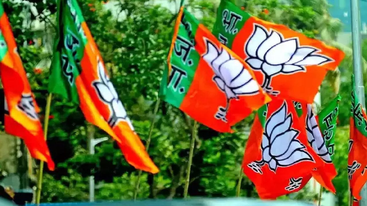 3 जागांचा तिढा सुटता सुटेना..मुंबईत भाजप कोअर कमिटीची आज पुन्हा बैठक - Marathi News | Bjp core ...