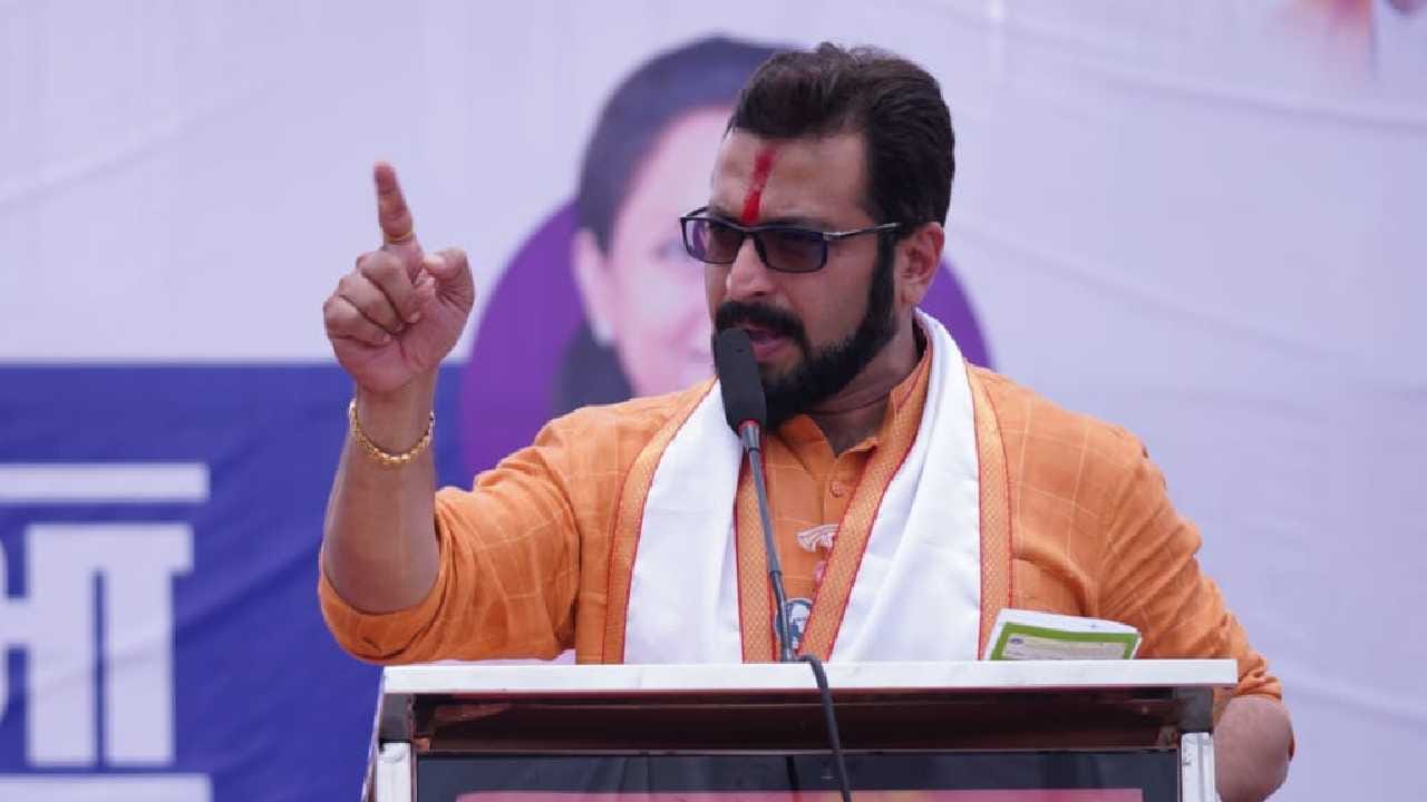 अजित पवार गटाच्या नेत्याचं मोठं विधान; म्हणाले, अमोल कोल्हेंचं मत होतं ...