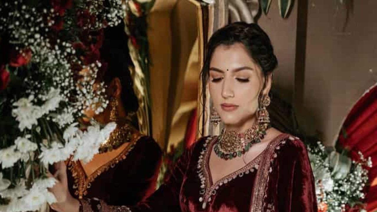 कटरीना-आलियाला ही IAS देते मात, कोण आहे ''ब्यूटी विद ब्रेन'' परी ...