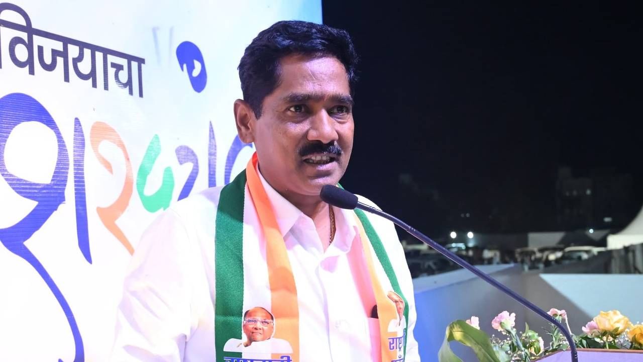 रात्री अपरात्री कधीही फोन करा...; बजरंग सोनावणे यांचं बीडमध्ये दमदार भाषण - Marathi News | Beed ...