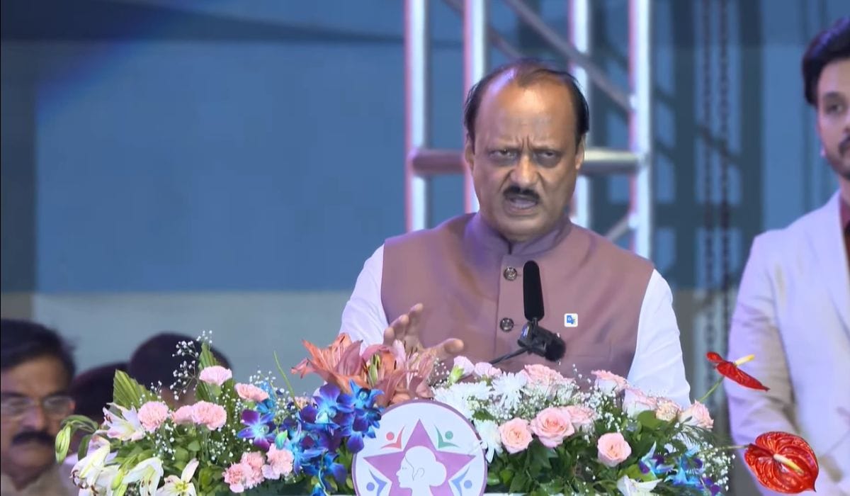 अजितदादांनी घेतली आईच्या नावासह मंत्र्यांची नावे, म्हणाले, महाराष्ट्र ...