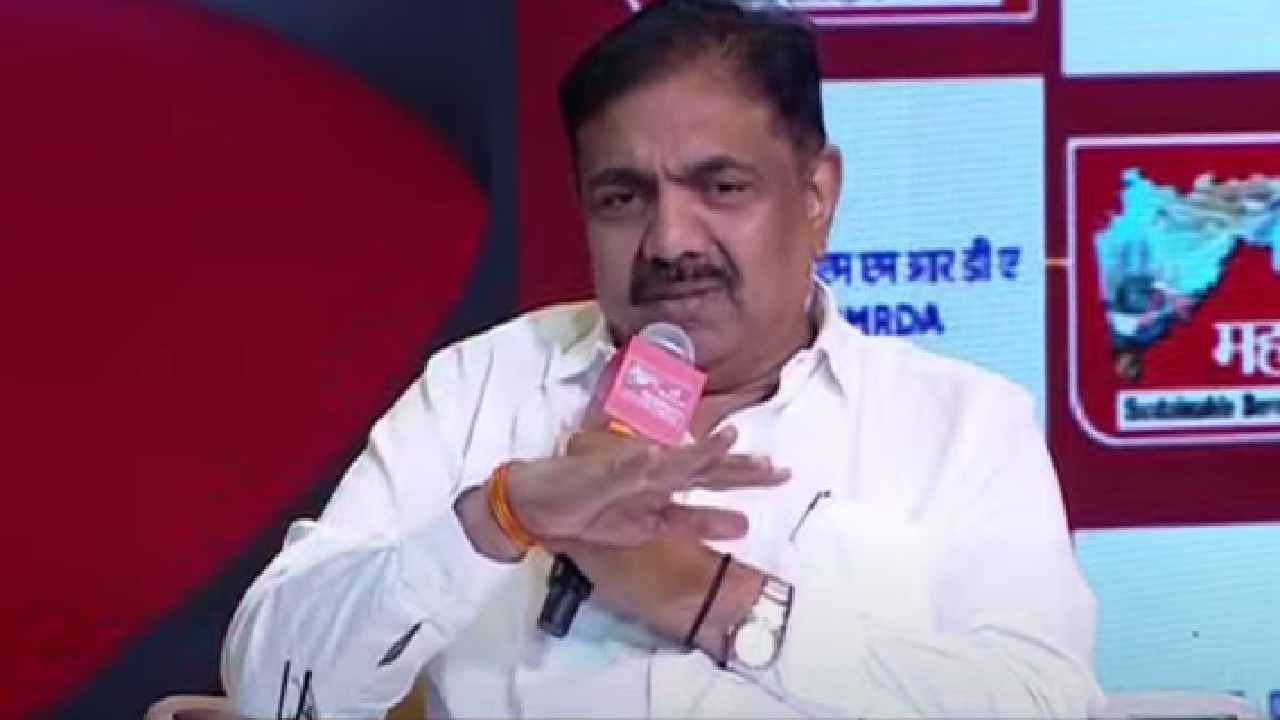 Jayant Patil : फडणवीसांमध्ये सुरत लुटली हा शब्द बोलण्याचं धाडस नाही ...