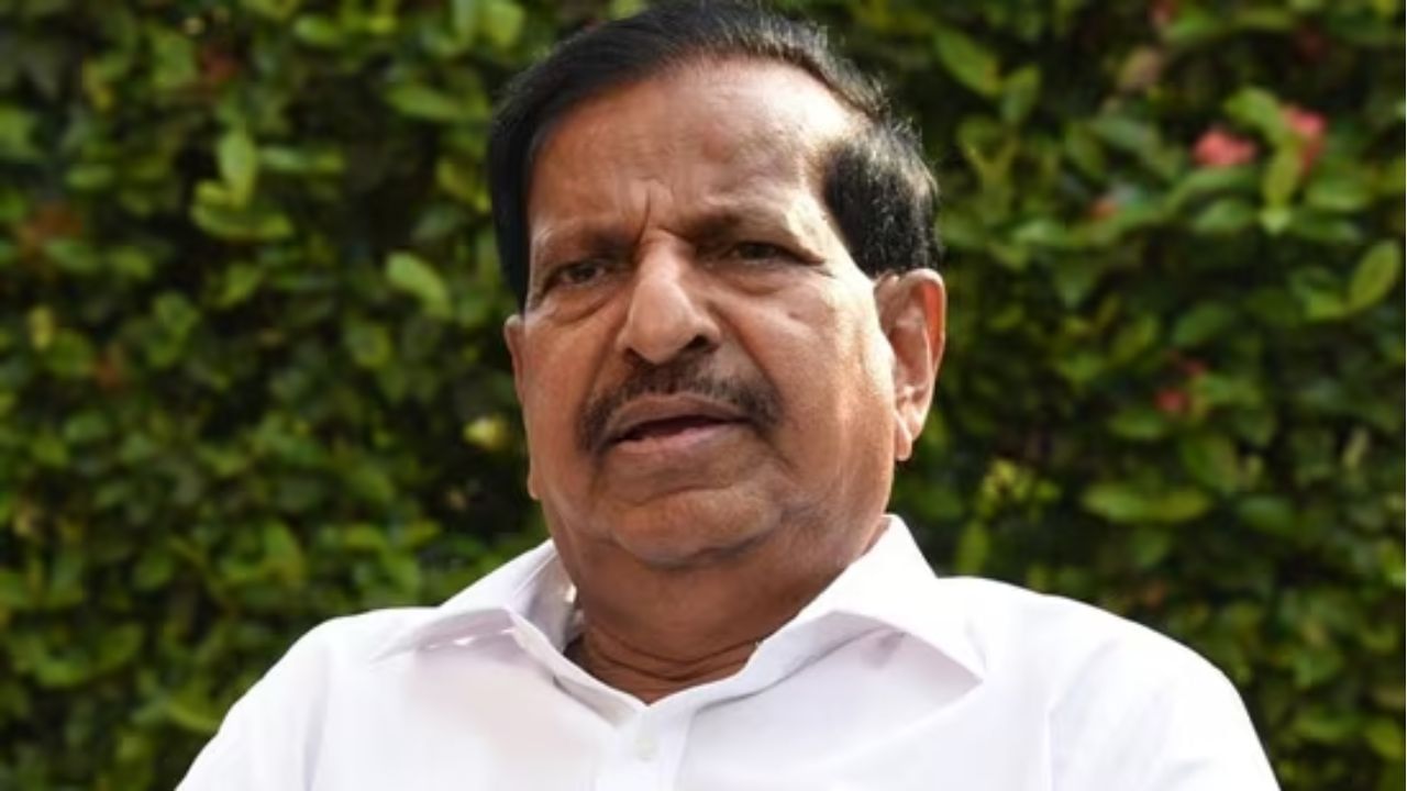 नवी मुंबईच्या राजकारणात भूकंपाची शक्यता, गणेश नाईक भाजप सोडण्याच्या तयारीत - Marathi News | Bjp ...