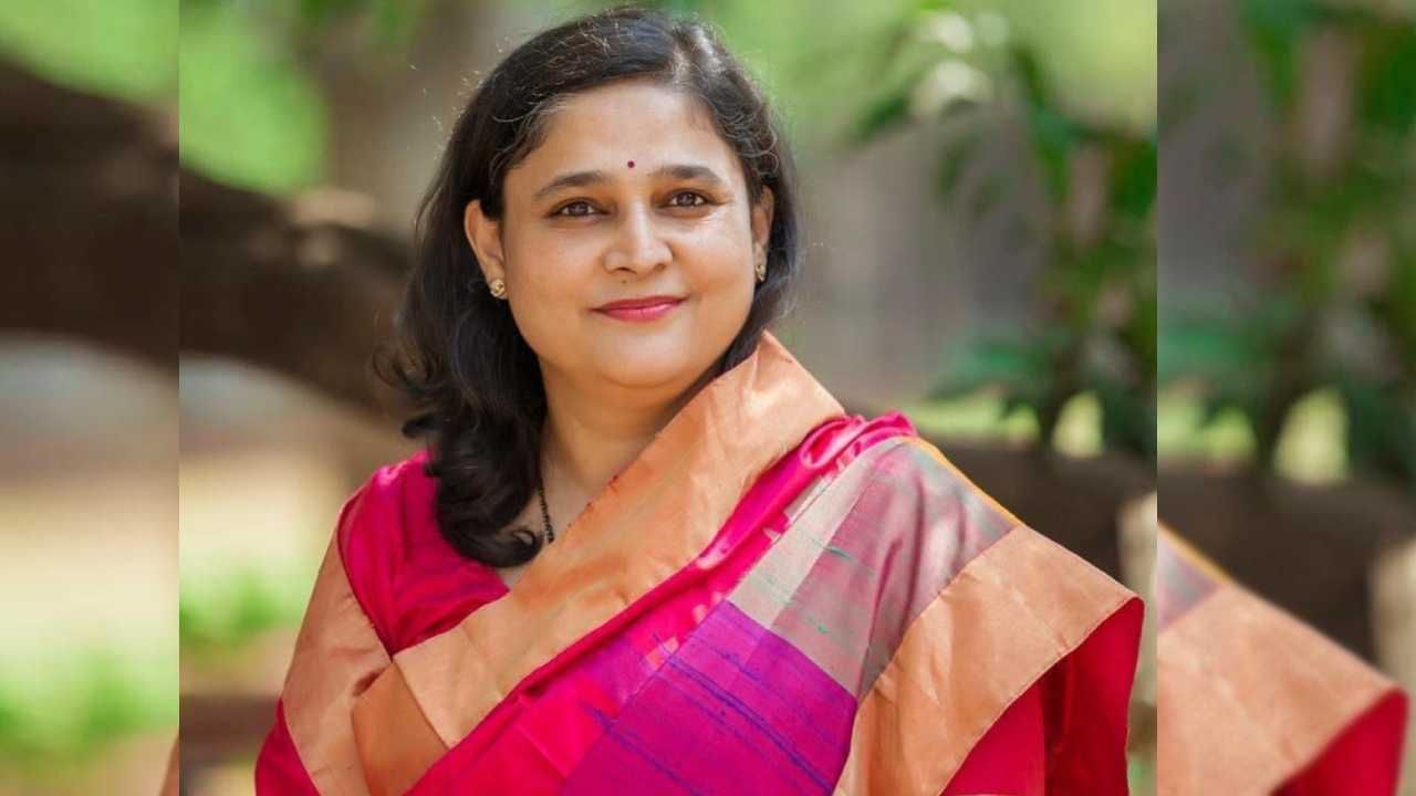 'त्या' व्यक्तीचा फोन आला अन् मधुरिमाराजेंनी माघार घेतली; मविआच्या ...