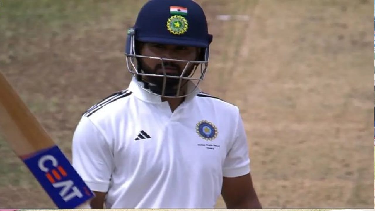 Ranji Trophy : श्रेयस अय्यरची सेंच्युरी, रणजी ट्रॉफीत सलग दुसरं शतक ...